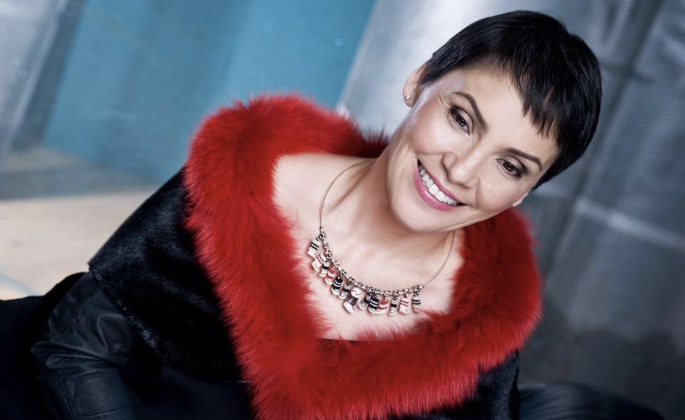 Oakville singer Susan Aglukark will receive humanitarian award at ...